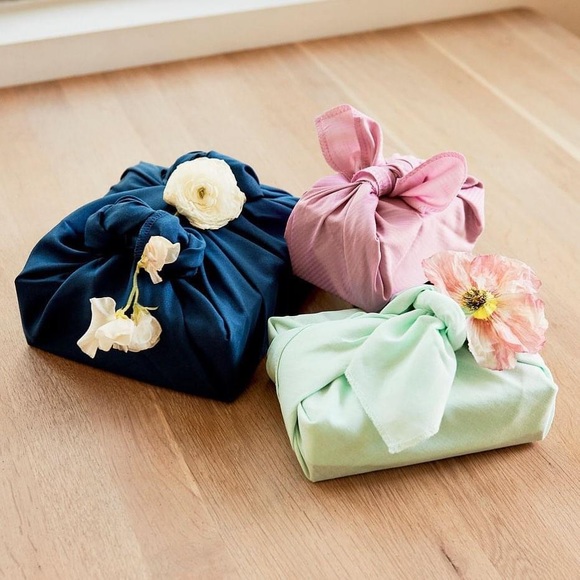 To The Market | Holiday | To The Market Wrapitup Reusable Gift Wrapping ...